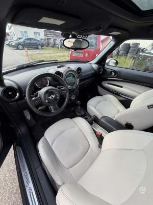 Pelēks MINI Paceman 2015 Viļņa, ar dzinēja tilpumu 1.60 L un nobraukumu 246 tūkst. km par 6900 €, foto 16 vietnē AUTOMOTO.COM.LV