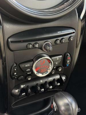 Pelēks MINI Paceman 2015 Viļņa, ar dzinēja tilpumu 1.60 L un nobraukumu 246 tūkst. km par 6900 €, foto 19 vietnē AUTOMOTO.COM.LV