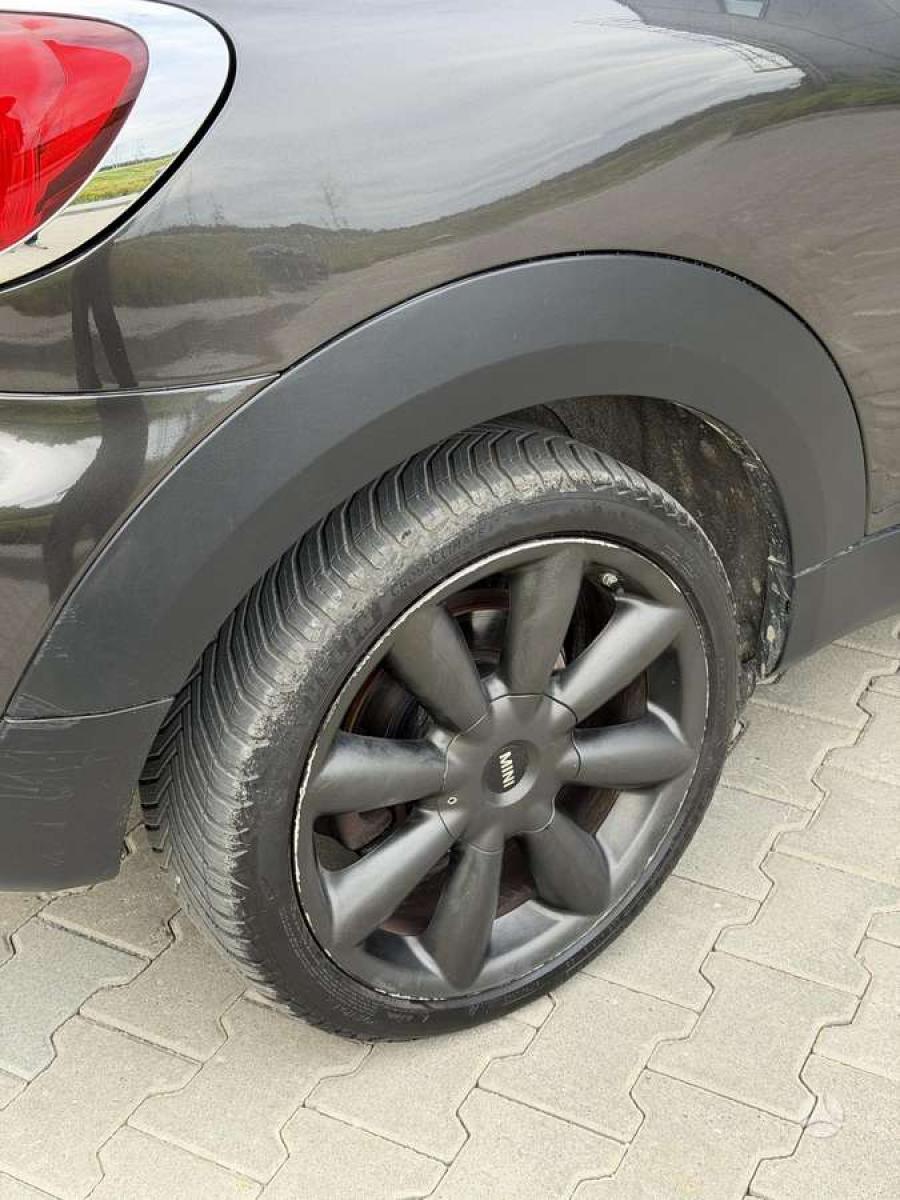 Pelēks MINI Paceman 2015 Viļņa, ar dzinēja tilpumu 1.60 L un nobraukumu 246 tūkst. km par 6900 €, foto 22 vietnē AUTOMOTO.COM.LV