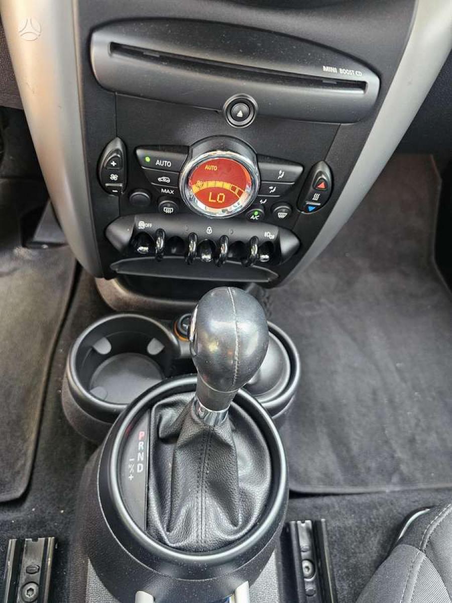 Grey MINI Paceman 2015 in Ukmerge, with an engine capacity of 2.00 L and mileage of 119 thousand km for 6150 €, photo 7 on AUTOMOTO.COM.LV