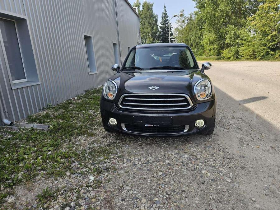Grey MINI Paceman 2015 in Ukmerge, with an engine capacity of 2.00 L and mileage of 119 thousand km for 6150 €, photo 8 on AUTOMOTO.COM.LV