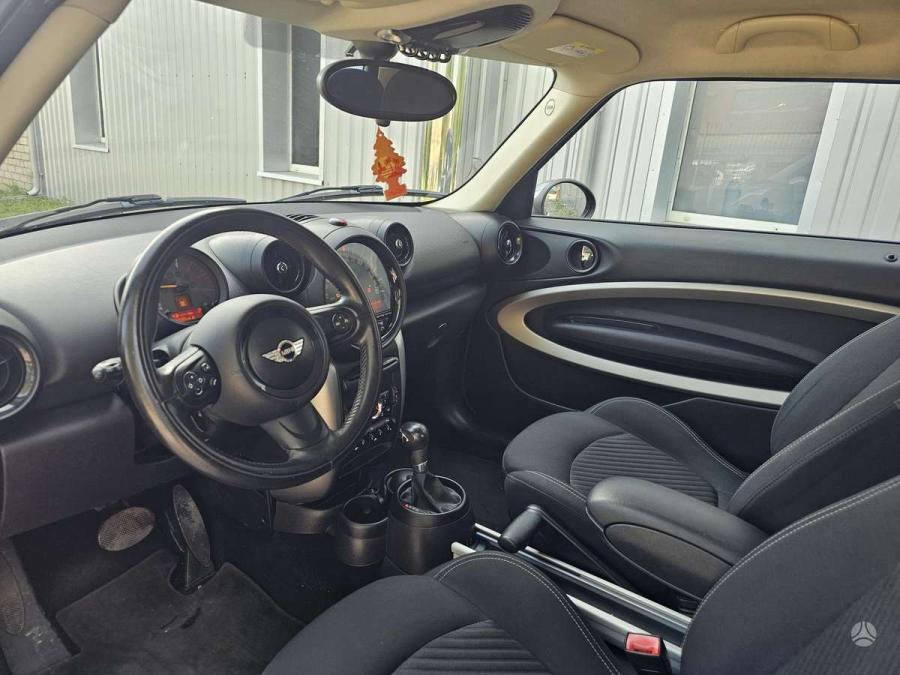 Grey MINI Paceman 2015 in Ukmerge, with an engine capacity of 2.00 L and mileage of 119 thousand km for 6150 €, photo 13 on AUTOMOTO.COM.LV