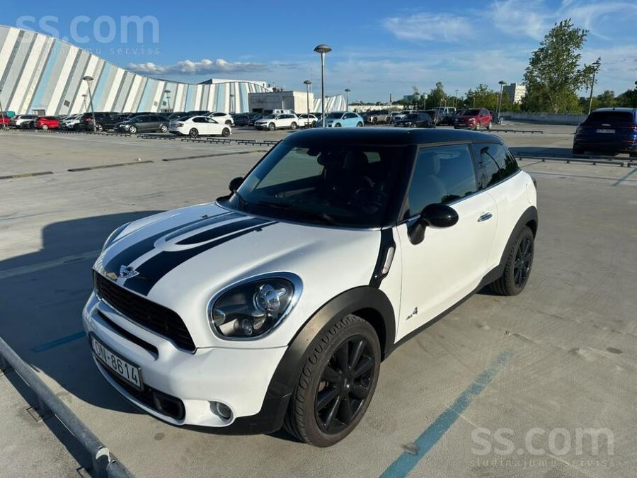White MINI Paceman 2013 in Riga, with an engine capacity of 1.60 L and mileage of 68 thousand km for 8500 €, photo 1 on AUTOMOTO.COM.LV