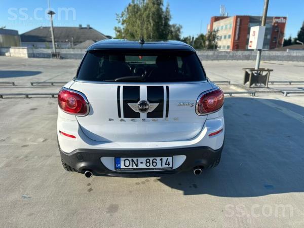 White MINI Paceman 2013 in Riga, with an engine capacity of 1.60 L and mileage of 68 thousand km for 8500 €, photo 2 on AUTOMOTO.COM.LV