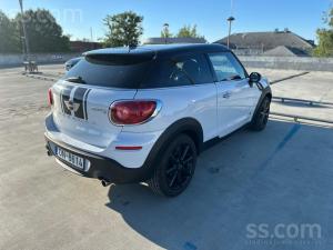 White MINI Paceman 2013 in Riga, with an engine capacity of 1.60 L and mileage of 68 thousand km for 8500 €, photo 5 on AUTOMOTO.COM.LV