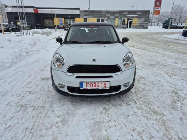 White MINI Paceman 2013 in Kaunas, with an engine capacity of 2.00 L and mileage of 103 thousand km for 6500 €, photo 3 on AUTOMOTO.COM.LV