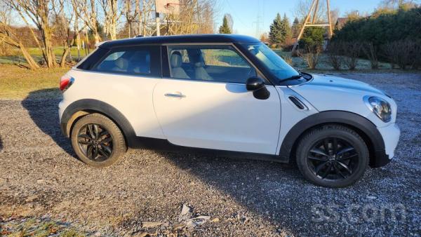 White MINI Paceman 2015 in Riga, with an engine capacity of 1.60 L and mileage of 253 thousand km for 6700 €, photo 1 on AUTOMOTO.COM.LV