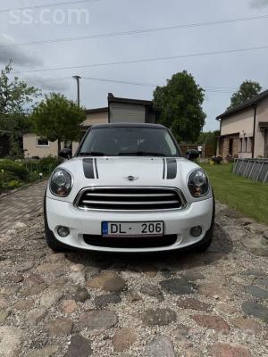 White MINI Paceman 2015 in Riga, with an engine capacity of 1.60 L and mileage of 253 thousand km for 6700 €, photo  on AUTOMOTO.COM.LV