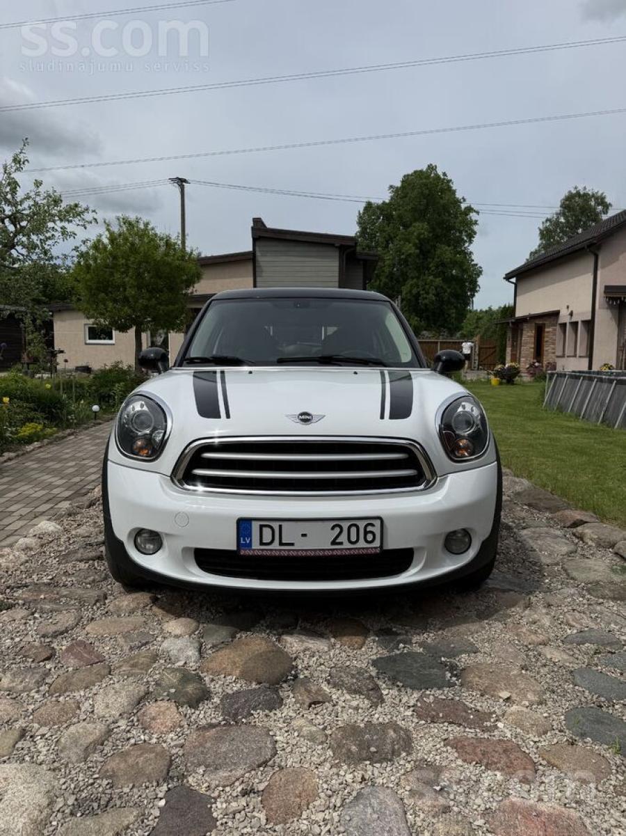 White MINI Paceman 2015 in Riga, with an engine capacity of 1.60 L and mileage of 253 thousand km for 6700 €, photo 1 on AUTOMOTO.COM.LV