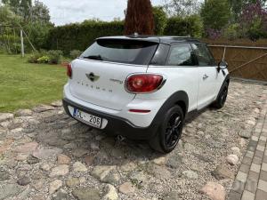 White MINI Paceman 2015 in Riga, with an engine capacity of 1.60 L and mileage of 253 thousand km for 6700 €, photo 3 on AUTOMOTO.COM.LV
