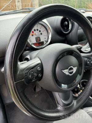 White MINI Paceman 2015 in Riga, with an engine capacity of 1.60 L and mileage of 253 thousand km for 6700 €, photo 11 on AUTOMOTO.COM.LV