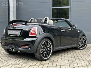 Black MINI Roadster 2012 in Talsi, with an engine capacity of 1.60 L and mileage of 137 thousand km for 7990 €, photo 4 on AUTOMOTO.COM.LV