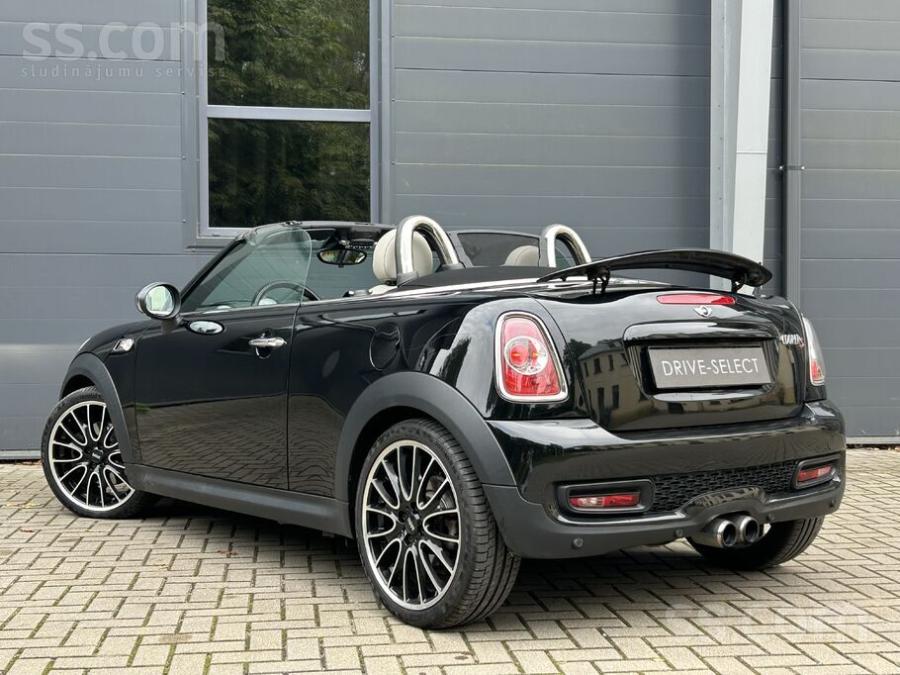 Black MINI Roadster 2012 in Talsi, with an engine capacity of 1.60 L and mileage of 137 thousand km for 7990 €, photo 5 on AUTOMOTO.COM.LV
