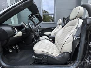 Black MINI Roadster 2012 in Talsi, with an engine capacity of 1.60 L and mileage of 137 thousand km for 7990 €, photo 8 on AUTOMOTO.COM.LV