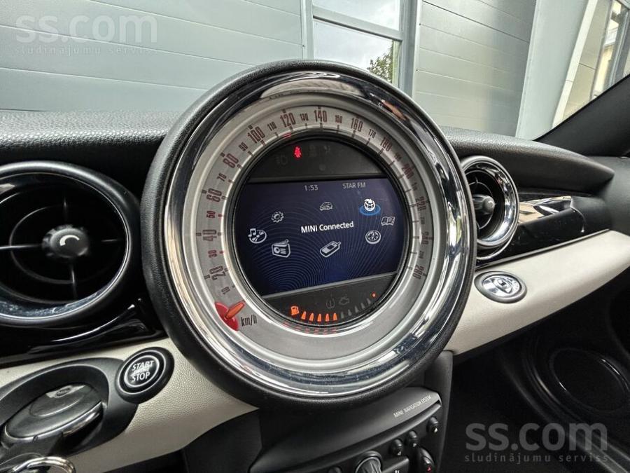 Black MINI Roadster 2012 in Talsi, with an engine capacity of 1.60 L and mileage of 137 thousand km for 7990 €, photo 14 on AUTOMOTO.COM.LV