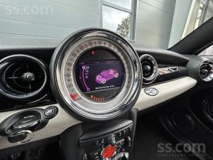Black MINI Roadster 2012 in Talsi, with an engine capacity of 1.60 L and mileage of 137 thousand km for 7990 €, photo 17 on AUTOMOTO.COM.LV
