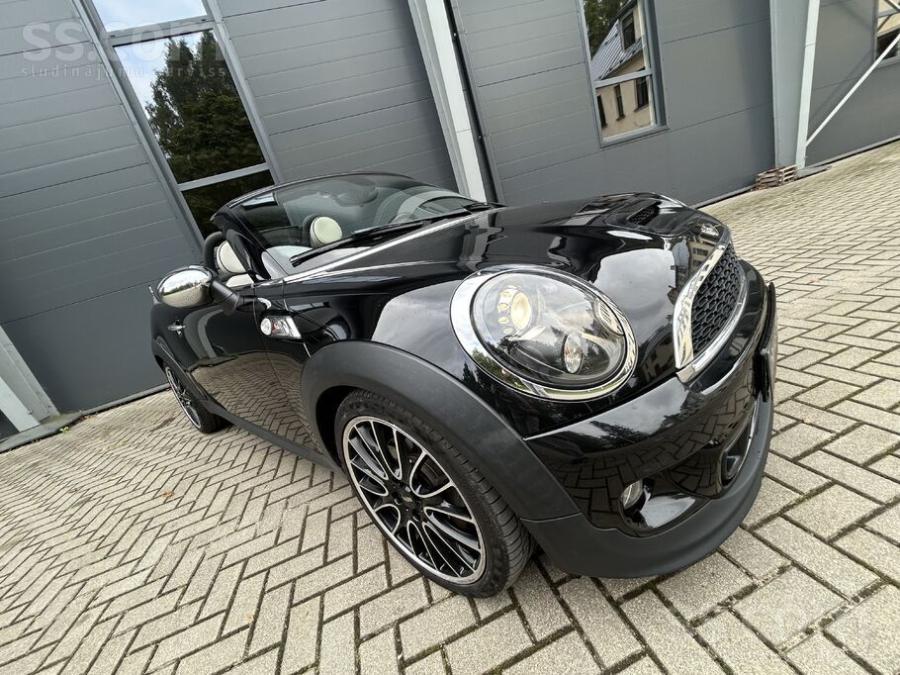 Black MINI Roadster 2012 in Talsi, with an engine capacity of 1.60 L and mileage of 137 thousand km for 7990 €, photo 20 on AUTOMOTO.COM.LV