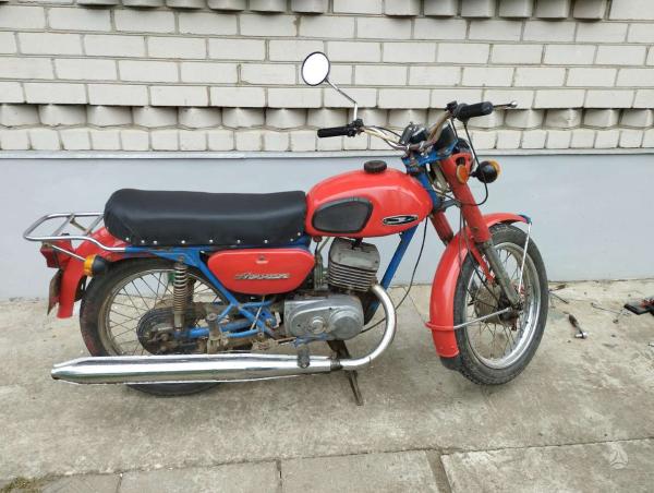 Sarkans Minsk 125 1982 Radviliškis, ar dzinēja tilpumu 0.13 L un nobraukumu 74 tūkst. km par 850 €, foto 2 vietnē AUTOMOTO.COM.LV