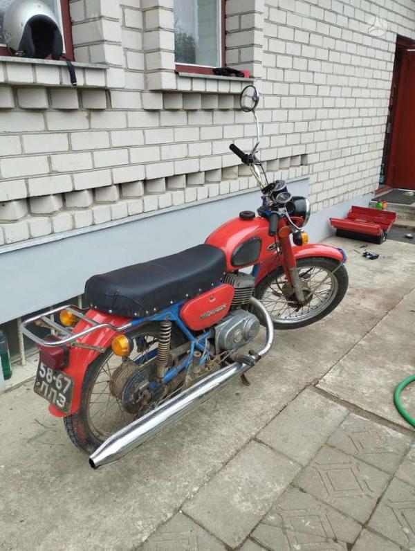 Sarkans Minsk 125 1982 Radviliškis, ar dzinēja tilpumu 0.13 L un nobraukumu 74 tūkst. km par 850 €, foto 4 vietnē AUTOMOTO.COM.LV