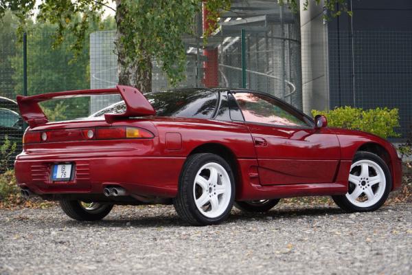 Sarkans Mitsubishi 3000-gt 1994 Rīga, ar dzinēja tilpumu 3.00 L un nobraukumu 151 tūkst. km par 6990 €, foto 11 vietnē AUTOMOTO.COM.LV