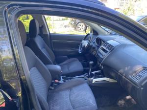 Black Mitsubishi ASX 2010 in Vilnius, with an engine capacity of 1.59 L and mileage of 230 thousand km for 3500 €, photo 10 on AUTOMOTO.COM.LV