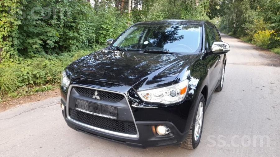 Black Mitsubishi ASX 2010 in Riga, with an engine capacity of 1.80 L and mileage of 251 thousand km for 4800 €, photo 4 on AUTOMOTO.COM.LV