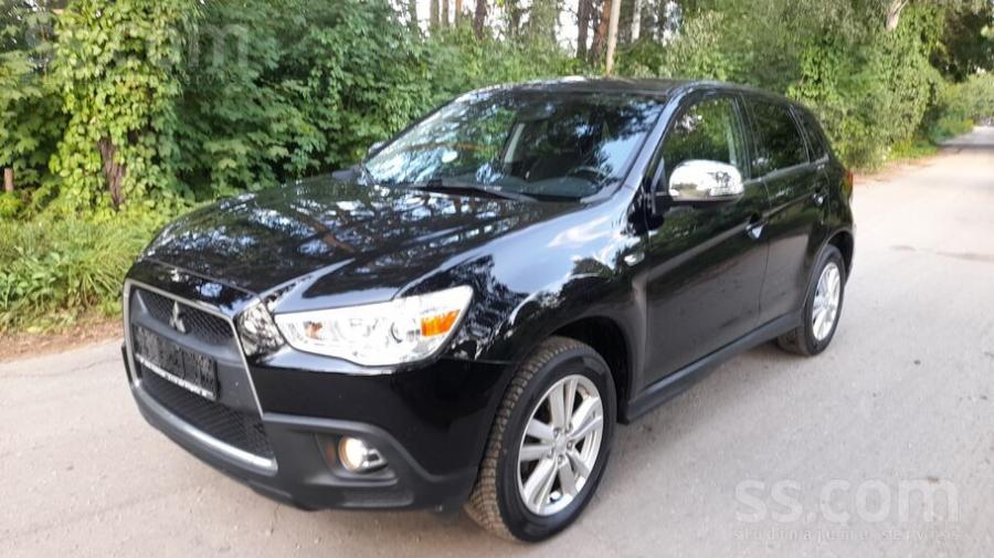 Black Mitsubishi ASX 2010 in Riga, with an engine capacity of 1.80 L and mileage of 251 thousand km for 4800 €, photo 5 on AUTOMOTO.COM.LV