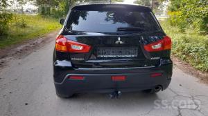 Black Mitsubishi ASX 2010 in Riga, with an engine capacity of 1.80 L and mileage of 251 thousand km for 4800 €, photo 9 on AUTOMOTO.COM.LV