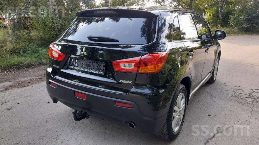 Black Mitsubishi ASX 2010 in Riga, with an engine capacity of 1.80 L and mileage of 251 thousand km for 4800 €, photo 10 on AUTOMOTO.COM.LV