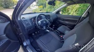 Black Mitsubishi ASX 2010 in Riga, with an engine capacity of 1.80 L and mileage of 251 thousand km for 4800 €, photo 13 on AUTOMOTO.COM.LV