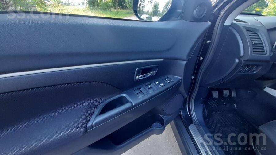 Black Mitsubishi ASX 2010 in Riga, with an engine capacity of 1.80 L and mileage of 251 thousand km for 4800 €, photo 14 on AUTOMOTO.COM.LV