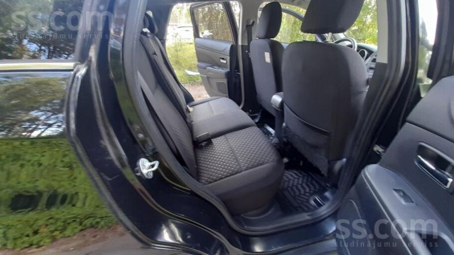 Black Mitsubishi ASX 2010 in Riga, with an engine capacity of 1.80 L and mileage of 251 thousand km for 4800 €, photo 23 on AUTOMOTO.COM.LV