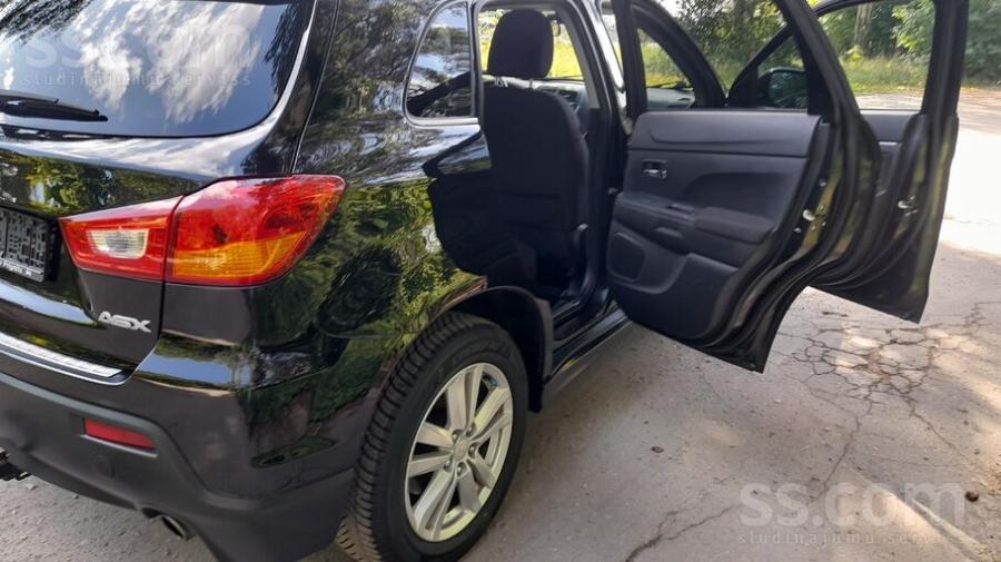 Black Mitsubishi ASX 2010 in Riga, with an engine capacity of 1.80 L and mileage of 251 thousand km for 4800 €, photo 31 on AUTOMOTO.COM.LV