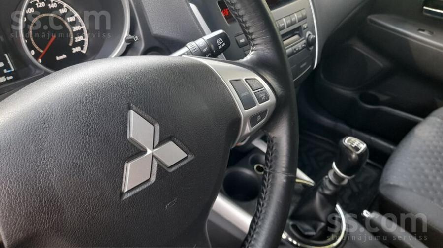 Black Mitsubishi ASX 2010 in Riga, with an engine capacity of 1.80 L and mileage of 251 thousand km for 4800 €, photo 35 on AUTOMOTO.COM.LV