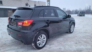 Melns Mitsubishi ASX 2011 Alīta, ar dzinēja tilpumu 1.80 L un nobraukumu 200 tūkst. km par 5200 €, foto 4 vietnē AUTOMOTO.COM.LV