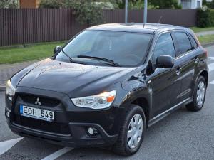 Black Mitsubishi ASX 2011 in Radviliskis, with an engine capacity of 1.60 L and mileage of 332 thousand km for 1950 €, photo 3 on AUTOMOTO.COM.LV