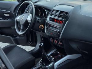 Black Mitsubishi ASX 2011 in Radviliskis, with an engine capacity of 1.60 L and mileage of 332 thousand km for 1950 €, photo 8 on AUTOMOTO.COM.LV