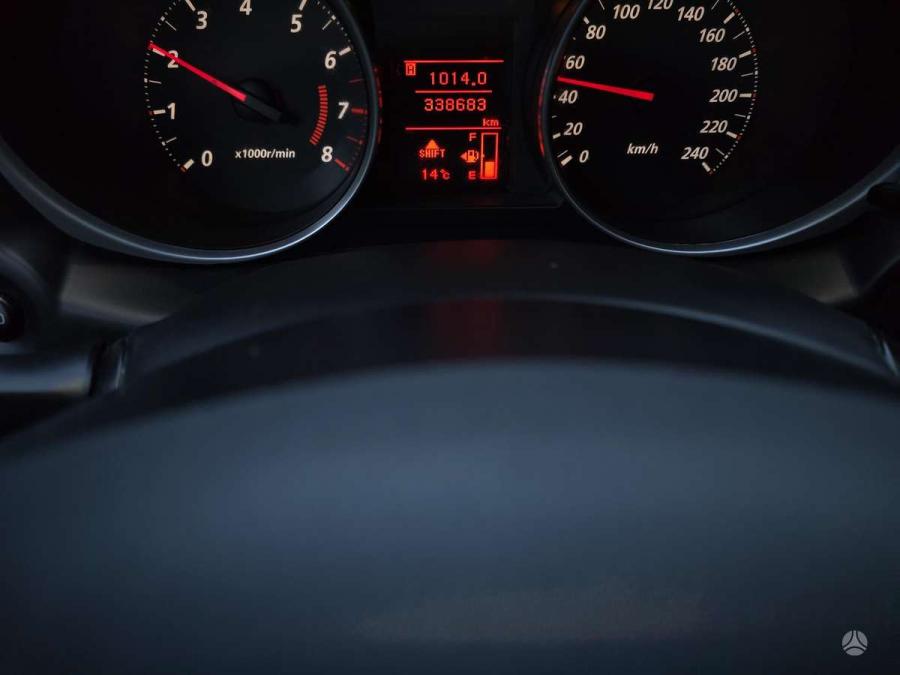 Black Mitsubishi ASX 2011 in Radviliskis, with an engine capacity of 1.60 L and mileage of 332 thousand km for 1950 €, photo 12 on AUTOMOTO.COM.LV