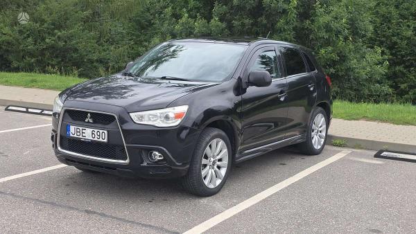 Black Mitsubishi ASX 2011 in Vilnius, with an engine capacity of 2.00 L and mileage of 188 thousand km for 5800 €, photo 1 on AUTOMOTO.COM.LV