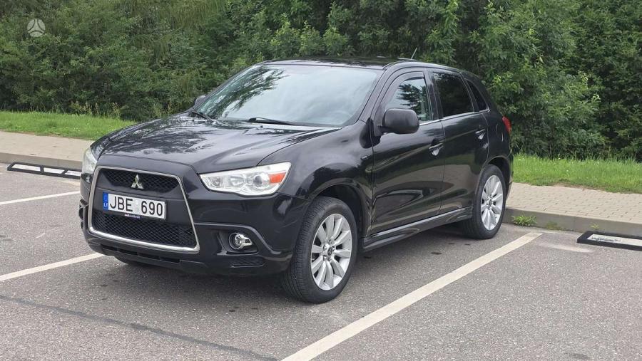 Melns Mitsubishi ASX 2011 Viļņa, ar dzinēja tilpumu 2.00 L un nobraukumu 188 tūkst. km par 5800 €, foto 1 vietnē AUTOMOTO.COM.LV