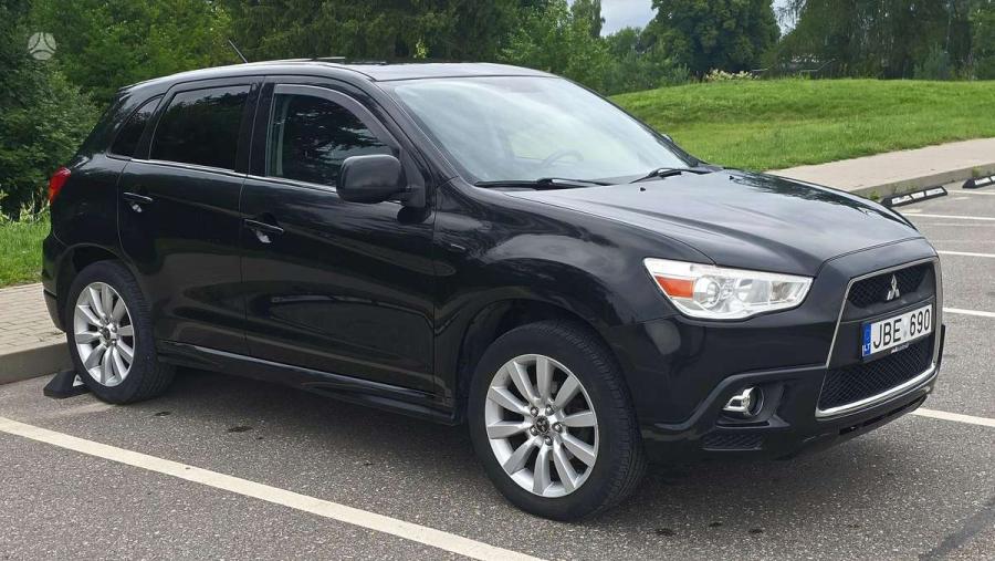 Melns Mitsubishi ASX 2011 Viļņa, ar dzinēja tilpumu 2.00 L un nobraukumu 188 tūkst. km par 5800 €, foto 6 vietnē AUTOMOTO.COM.LV