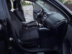Black Mitsubishi ASX 2011 in Radviliskis, with an engine capacity of 1.59 L and mileage of 332 thousand km for 1750 €, photo 6 on AUTOMOTO.COM.LV