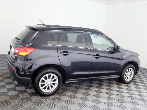 Melns Mitsubishi ASX 2011 Tallina, ar dzinēja tilpumu 1.60 L un nobraukumu 239 tūkst. km par 2999 €, foto 3 vietnē AUTOMOTO.COM.LV