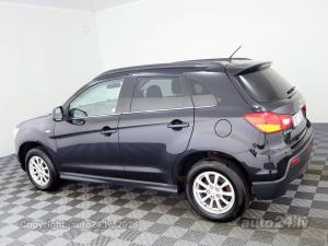 Black Mitsubishi ASX 2011 in Tallinn, with an engine capacity of 1.60 L and mileage of 239 thousand km for 2999 €, photo 5 on AUTOMOTO.COM.LV
