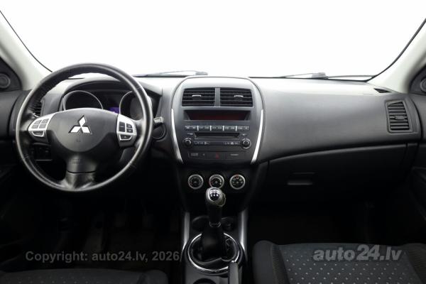 Melns Mitsubishi ASX 2011 Tallina, ar dzinēja tilpumu 1.60 L un nobraukumu 239 tūkst. km par 2999 €, foto 5 vietnē AUTOMOTO.COM.LV