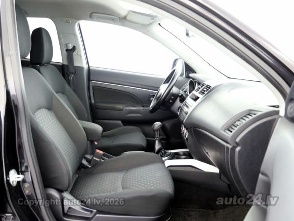 Melns Mitsubishi ASX 2011 Tallina, ar dzinēja tilpumu 1.60 L un nobraukumu 239 tūkst. km par 2999 €, foto 6 vietnē AUTOMOTO.COM.LV