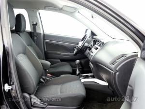 Black Mitsubishi ASX 2011 in Tallinn, with an engine capacity of 1.60 L and mileage of 239 thousand km for 2999 €, photo 7 on AUTOMOTO.COM.LV