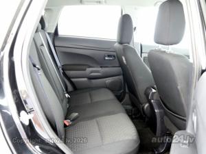Black Mitsubishi ASX 2011 in Tallinn, with an engine capacity of 1.60 L and mileage of 239 thousand km for 2999 €, photo 8 on AUTOMOTO.COM.LV