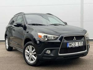 Black Mitsubishi ASX 2011 in Utena, with an engine capacity of 1.80 L and mileage of 309 thousand km for 4250 €, photo 3 on AUTOMOTO.COM.LV