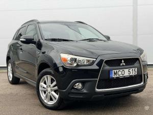 Black Mitsubishi ASX 2011 in Utena, with an engine capacity of 1.80 L and mileage of 309 thousand km for 4250 €, photo 4 on AUTOMOTO.COM.LV